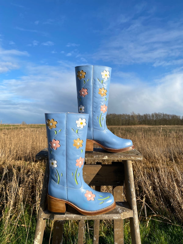 Flower Boots Blue – Dandelie