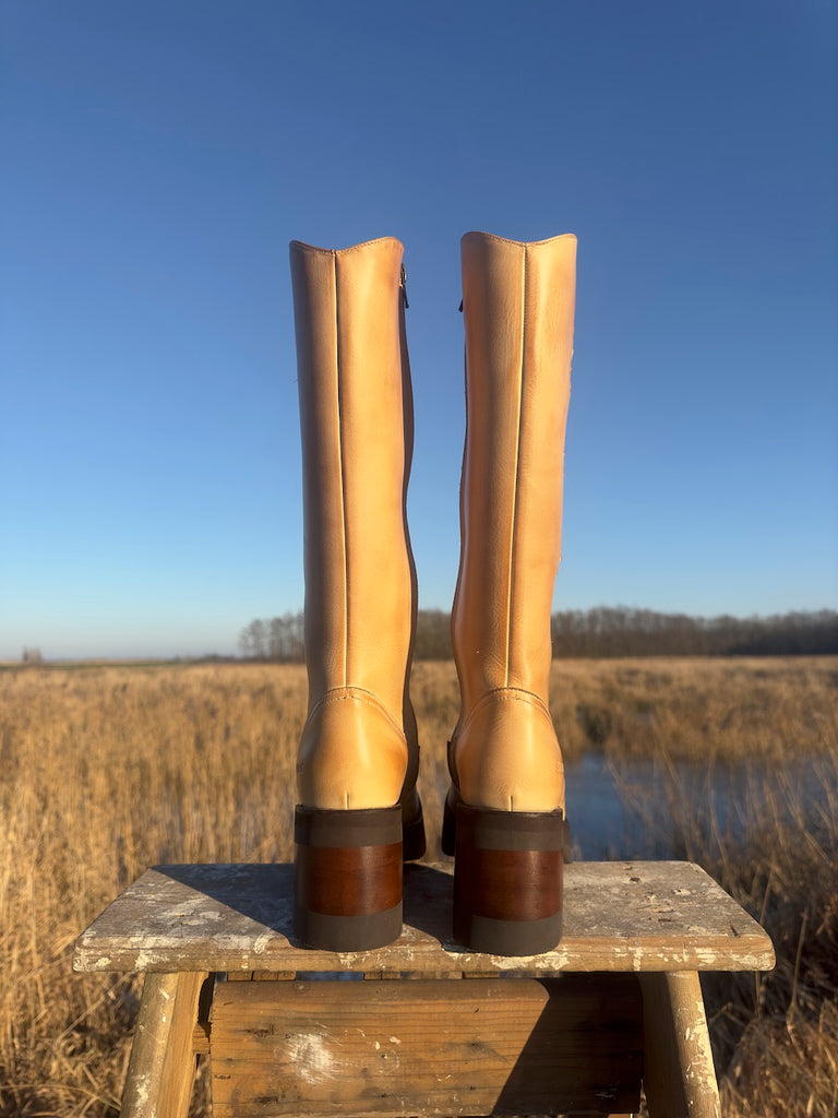 Platform Flower Boots Camel – Dandelie