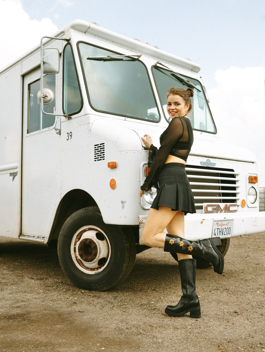 Platform Flower Boots Black – Dandelie