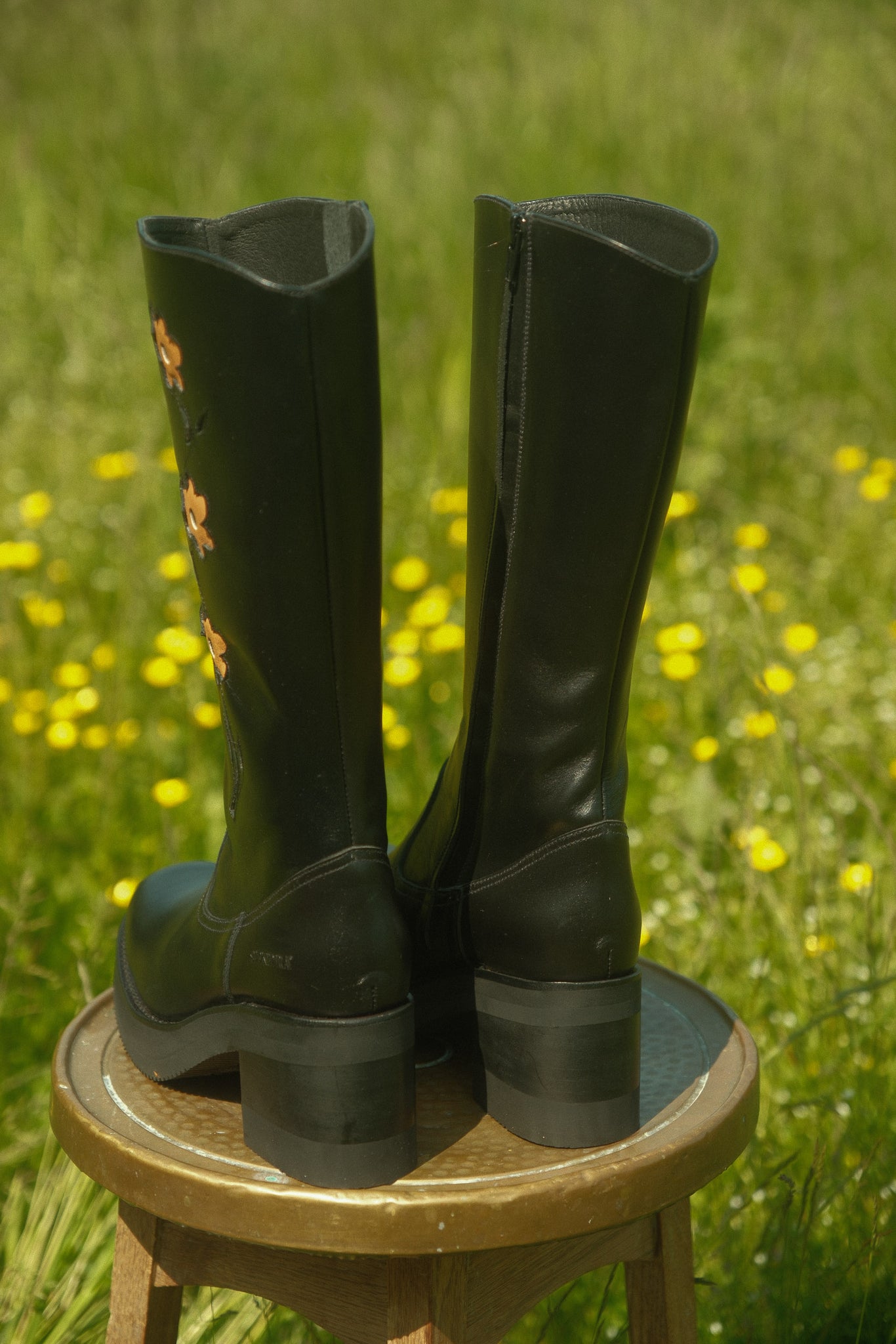 Platform Flower Boots Black – Dandelie