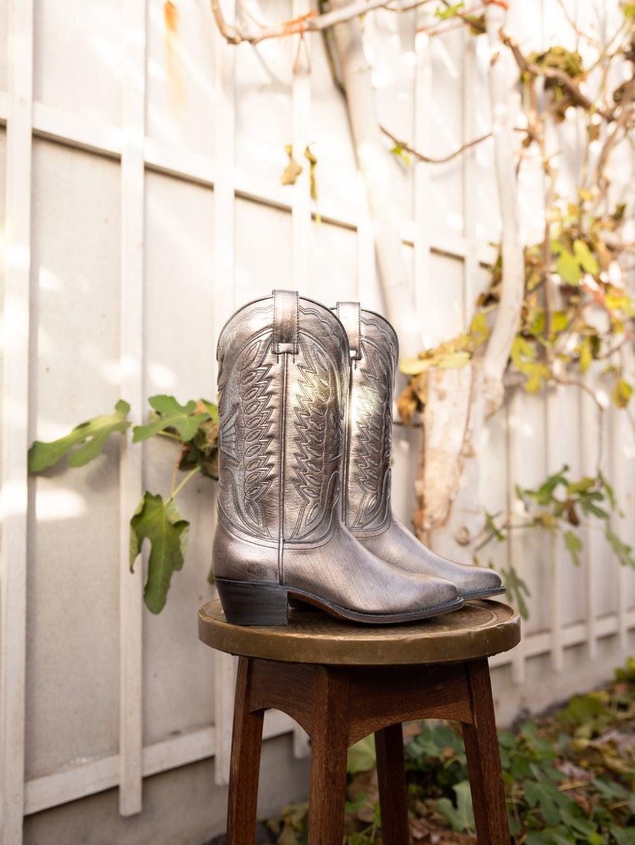 Metallic Silver Boots – Dandelie
